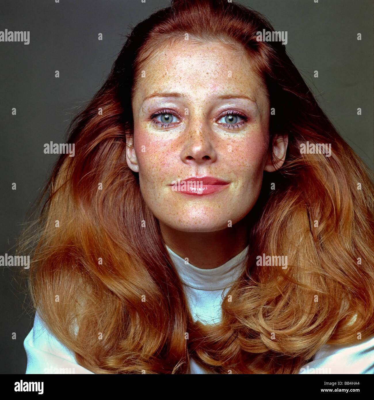 Red hair haired woman hi-res stock photography and images - Alamy
