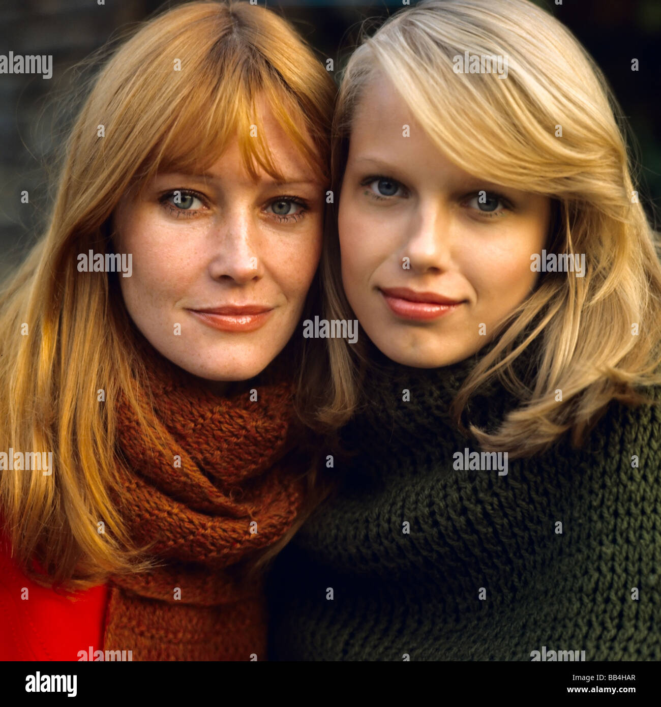 TWO WOMEN PORTRAIT OUTDOOR Stock Photo - Alamy
