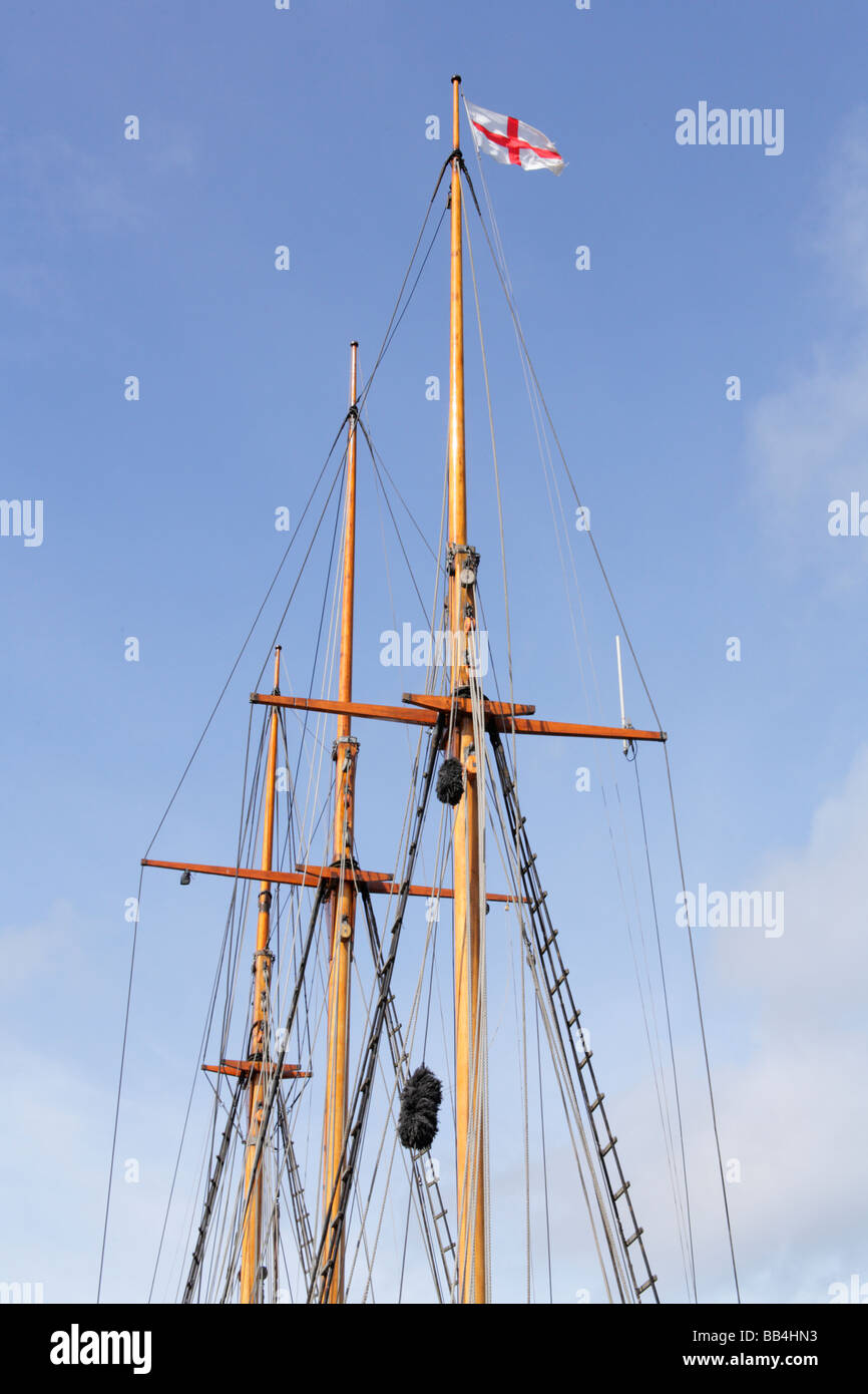 Rigging on masts hi-res stock photography and images - Alamy