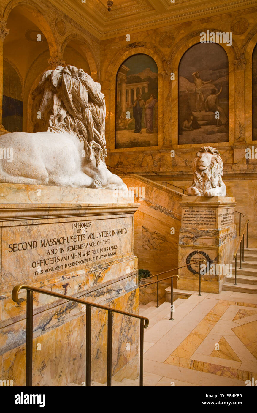 Boston Public Library Statue Stock Photos & Boston Public Library ...
