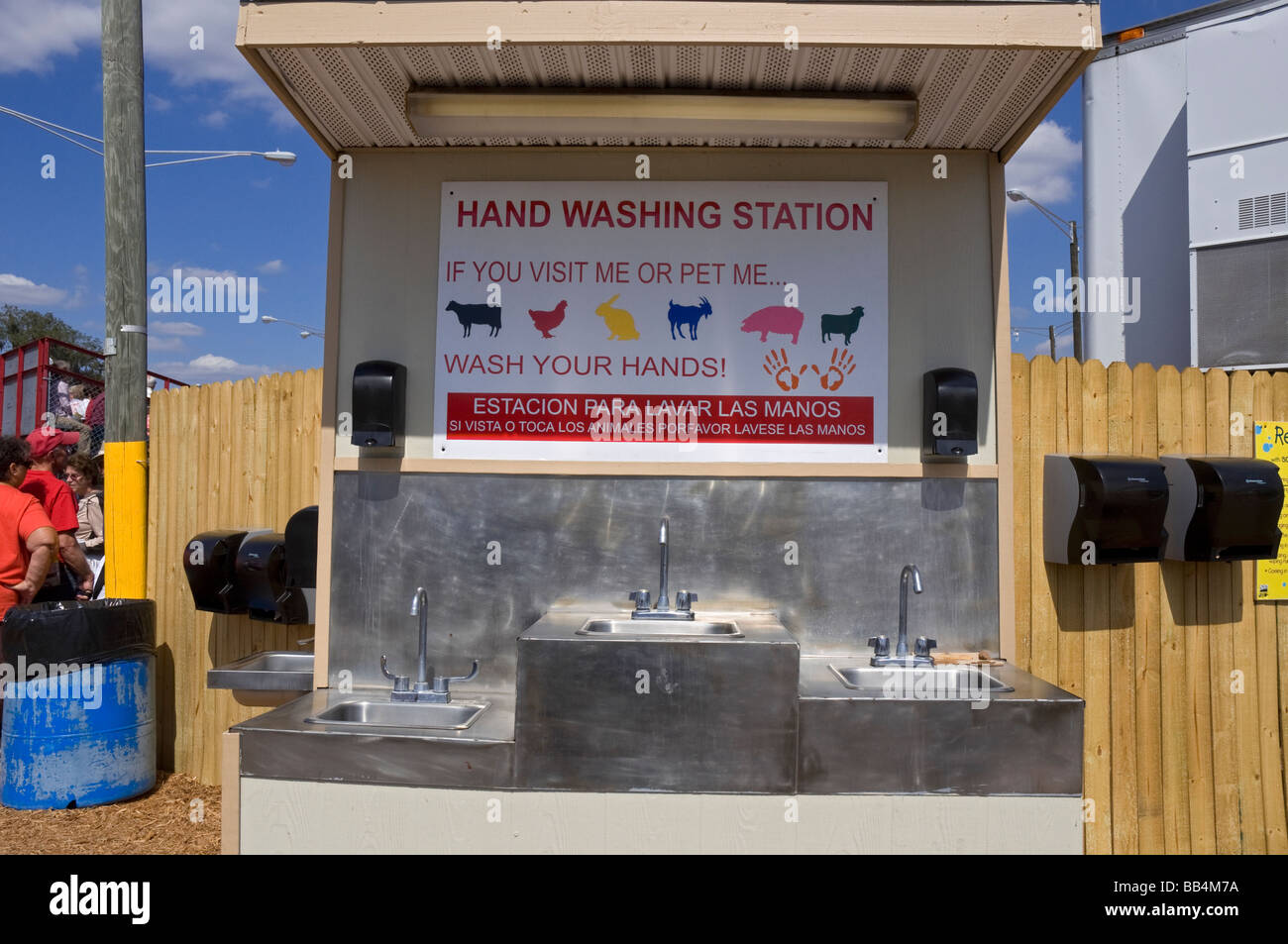 Hand washing station us hi-res stock photography and images - Alamy