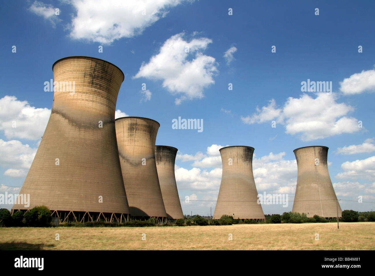 Cooling Towers of the closed Willington power station, Derbyshire Stock ...