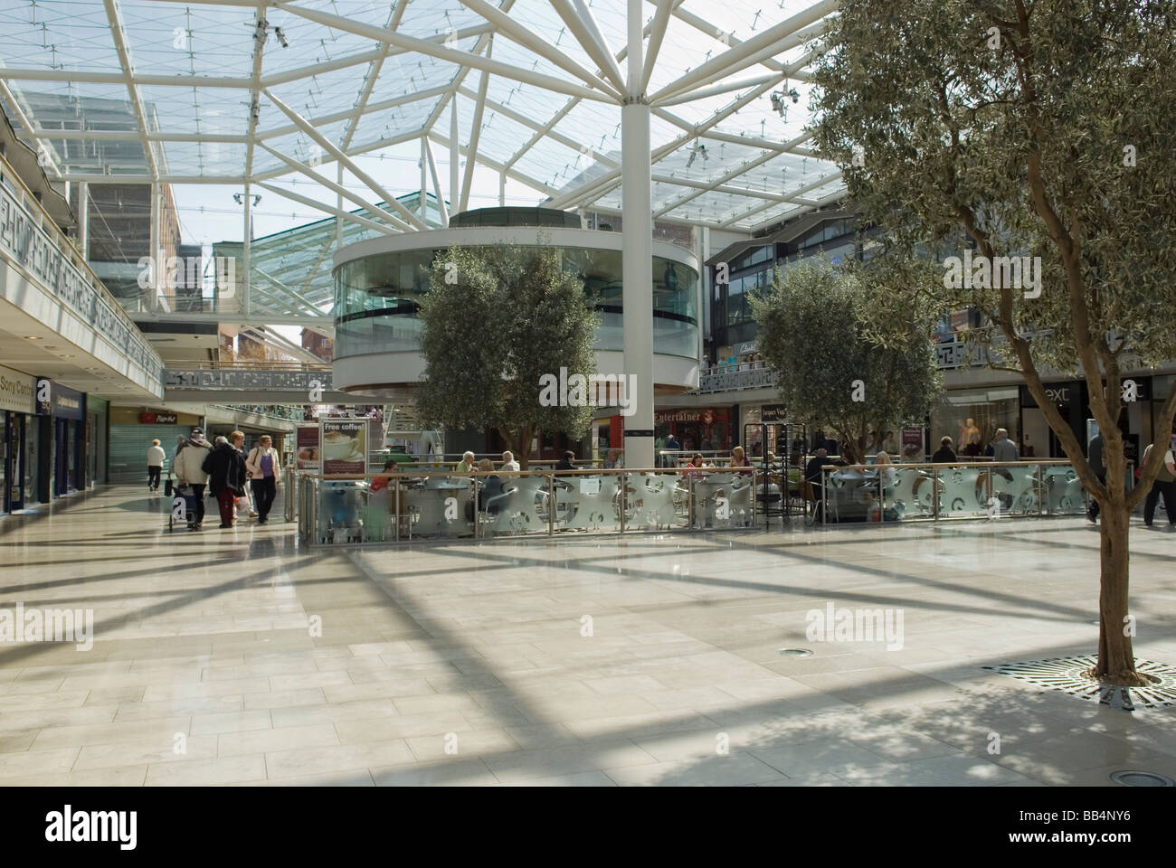 Shoppers at the Lower Precinct Coventry City Centre Stock Photo - Alamy