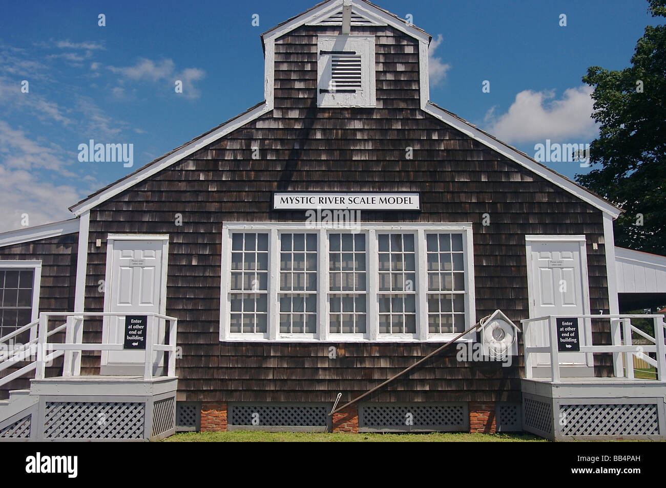 Mystic seaport sign hi-res stock photography and images - Alamy