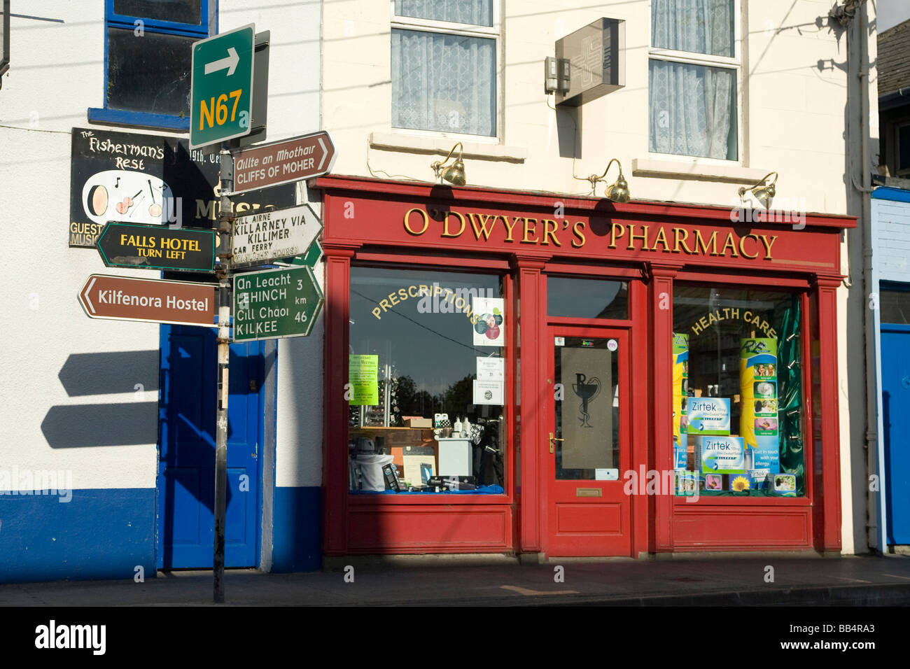 Ennistymon clare ireland hi-res stock photography and images - Alamy