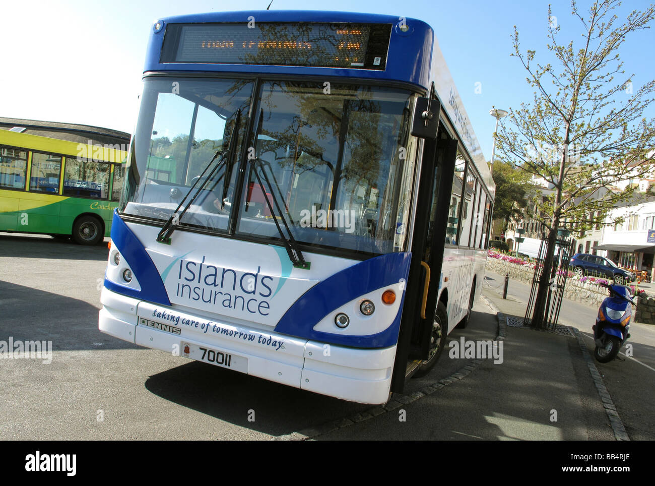Guernsey bus hi-res stock photography and images - Alamy