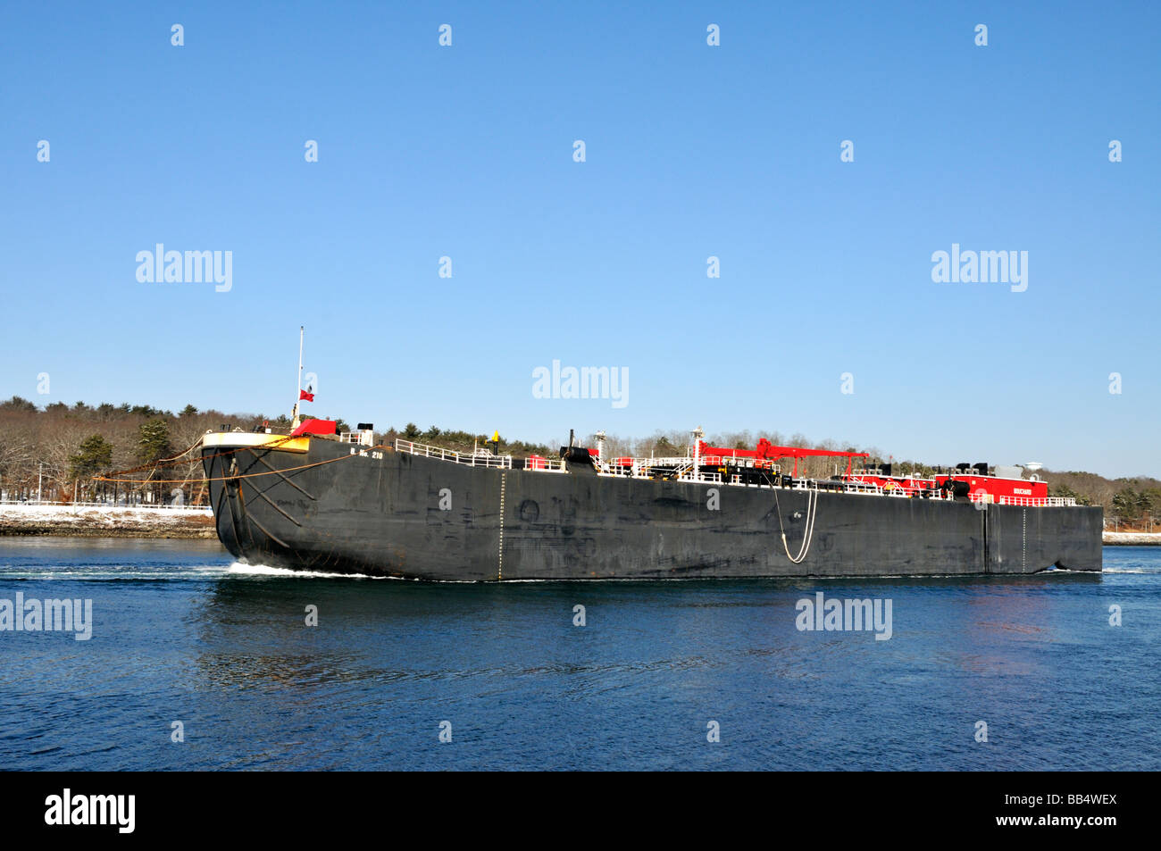 Barge in water hi-res stock photography and images - Alamy