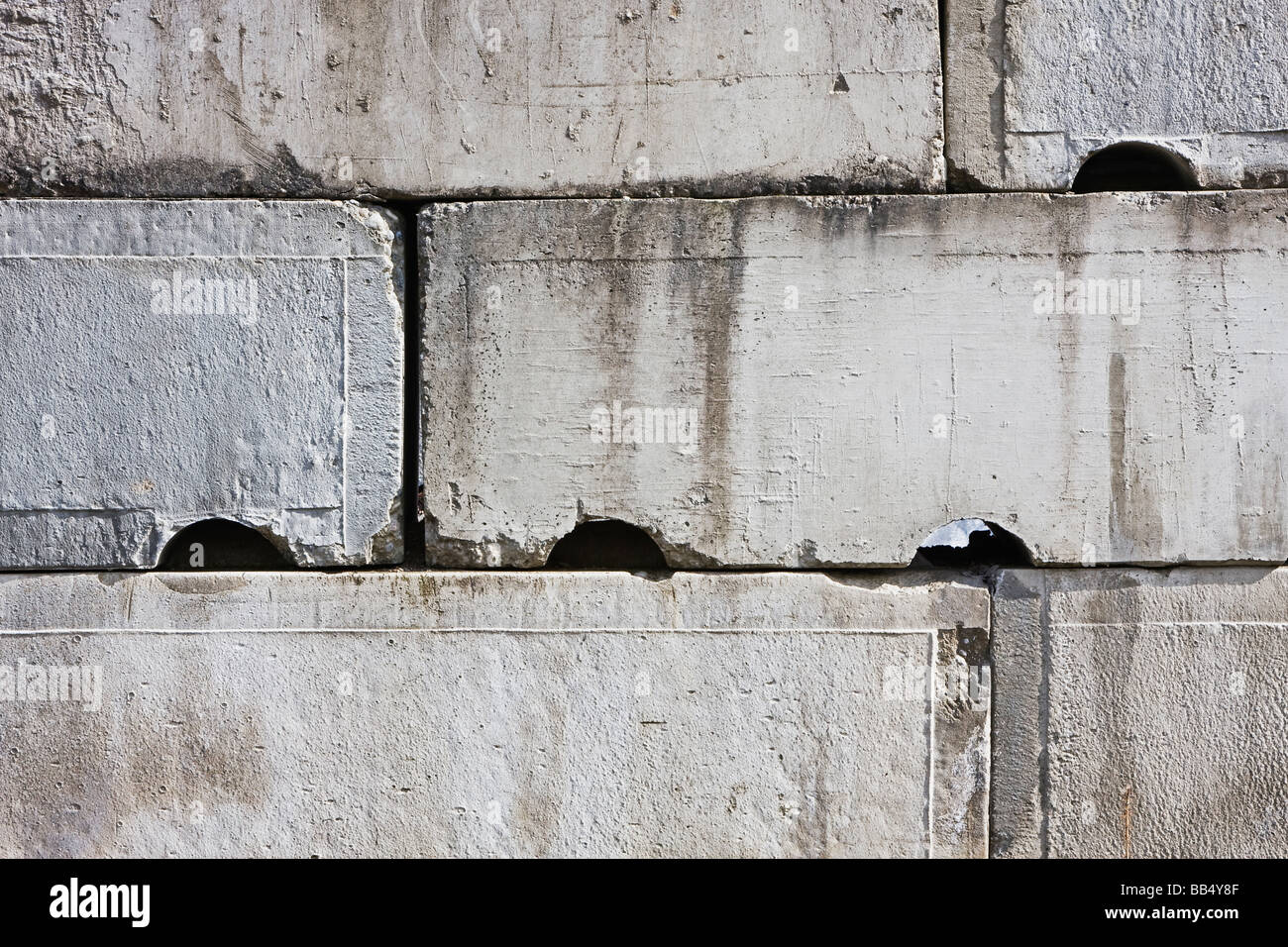 Concrete forms hi-res stock photography and images - Alamy