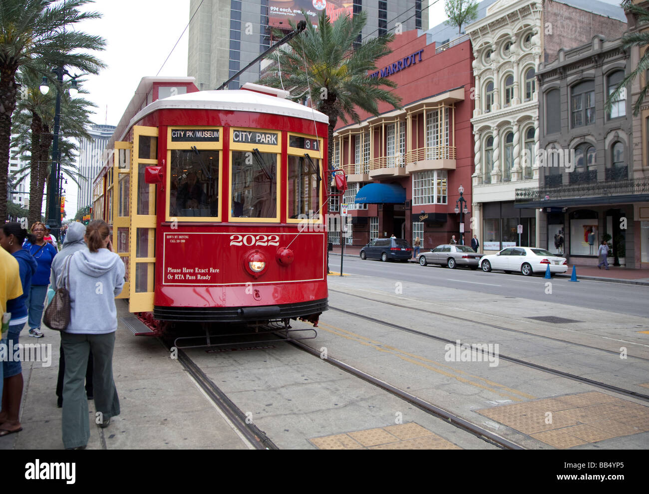 Streetcar new orleans hi-res stock photography and images - Alamy