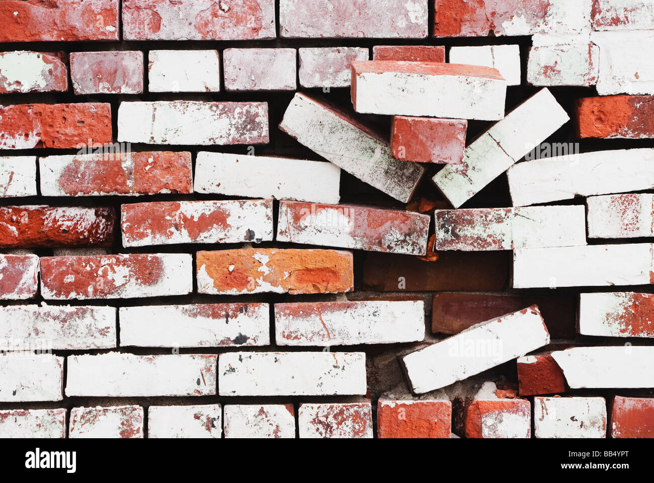 slowly collapsing old brick wall Stock Photo - Alamy slowly collapsing old brick wall Stock Photo - Alamy