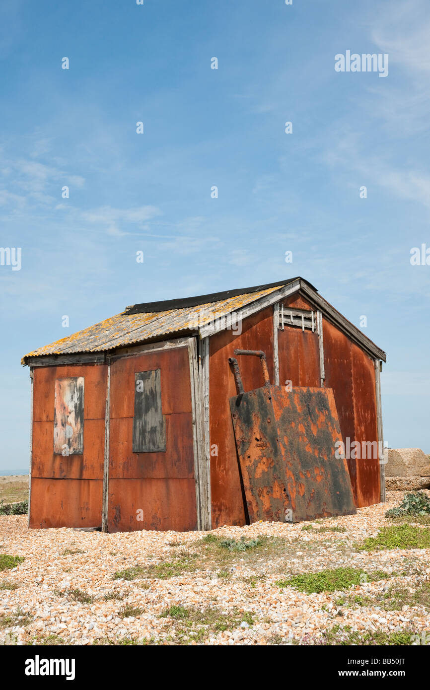 Abandoned beach shed hi-res stock photography and images - Alamy