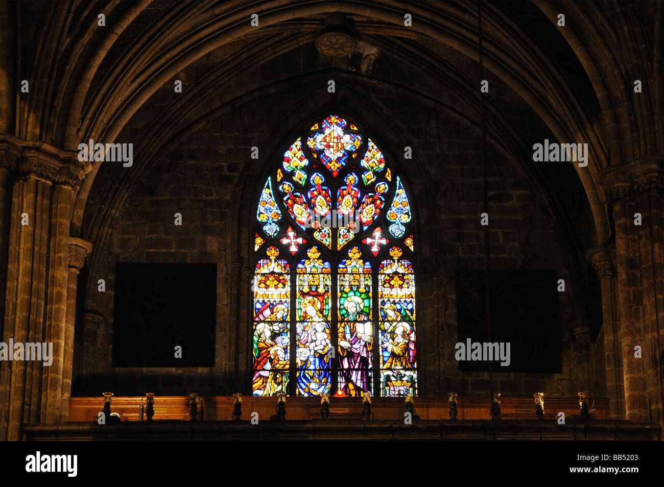 Cathedral window hi-res stock photography and images - Alamy