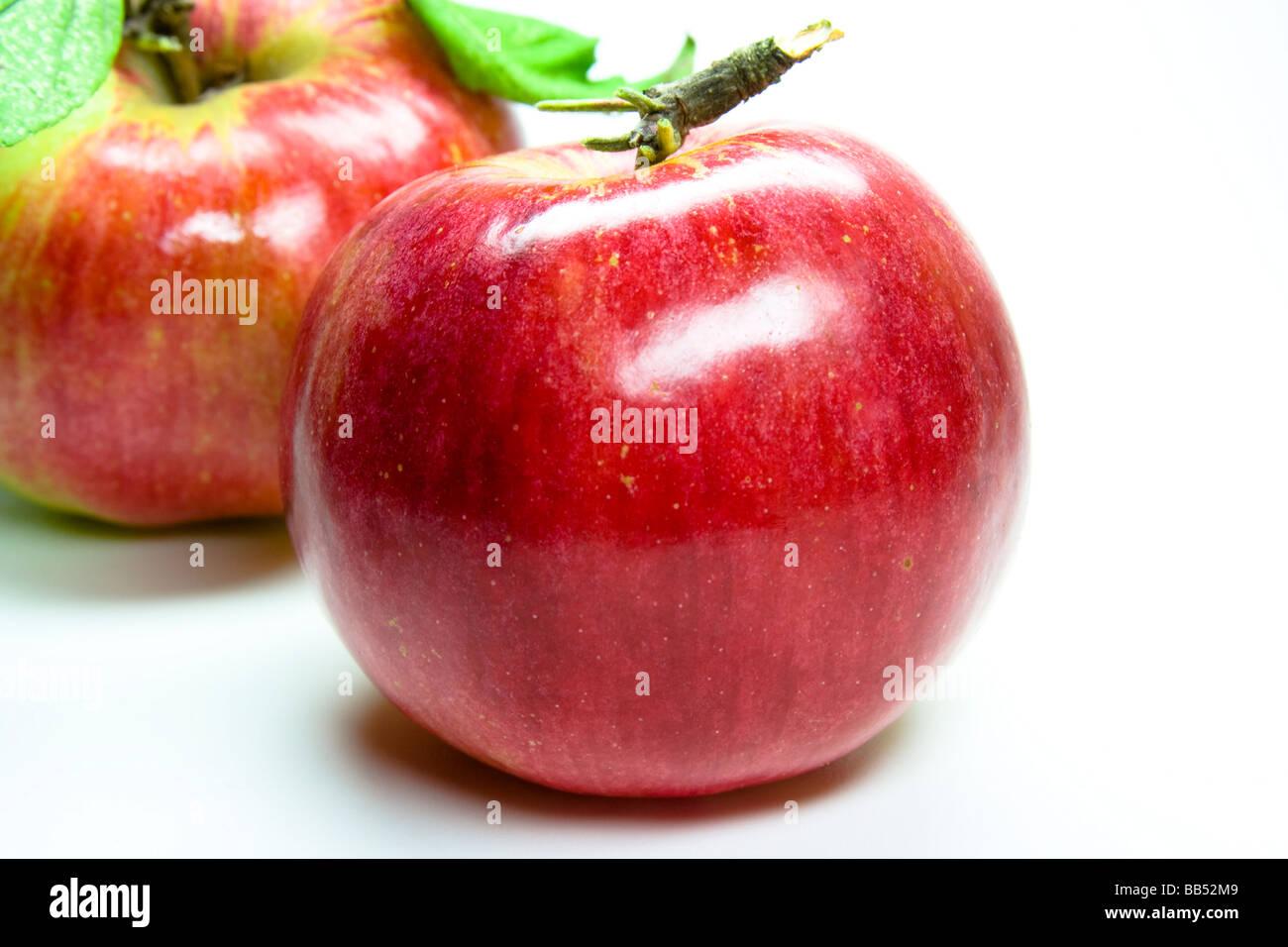 fresh red apple Stock Photo - Alamy