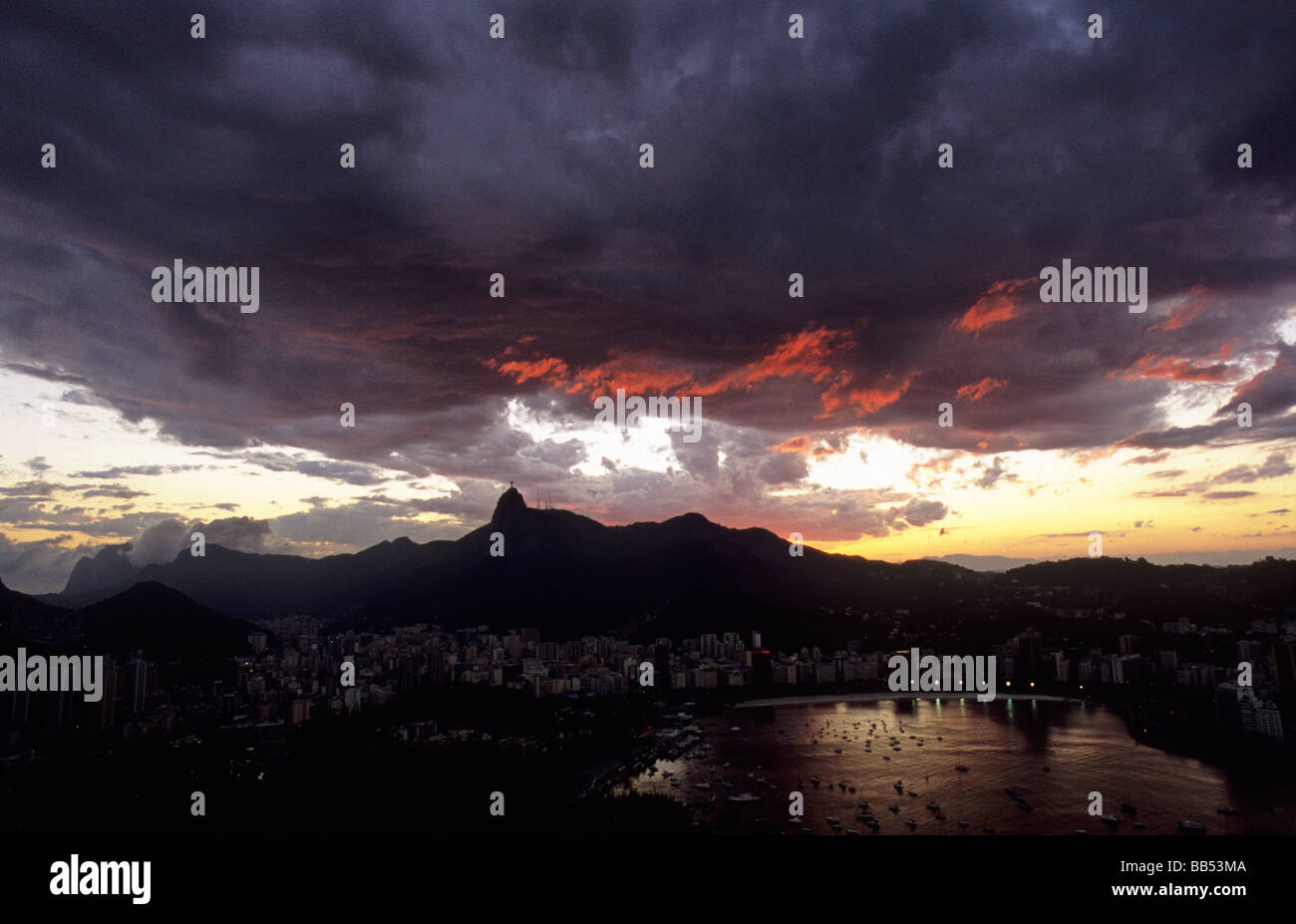 Corcovado view at sunset from pao de acucar hi-res stock photography ...
