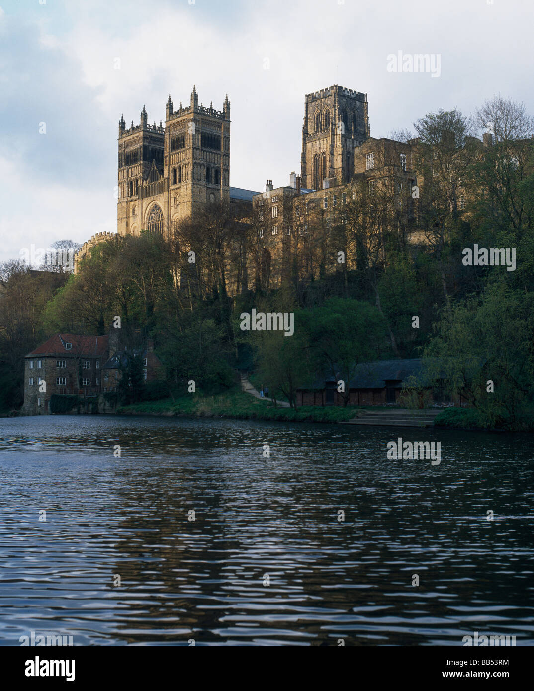 Durham Cathedral west front rising above the river Wear Stock Photo - Alamy