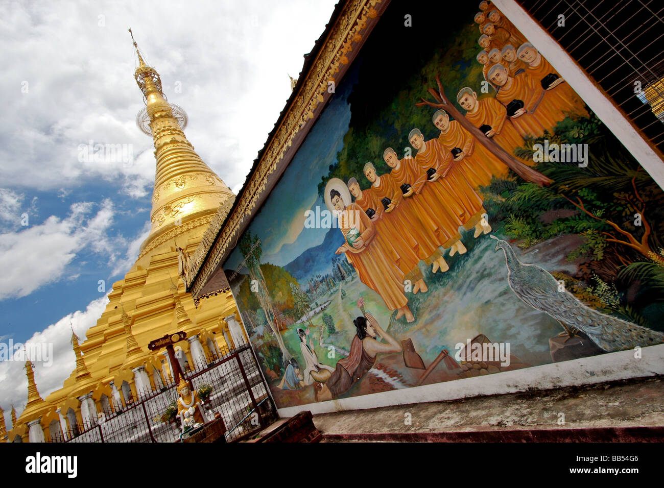 Temple in Myawaddy Stock Photo - Alamy