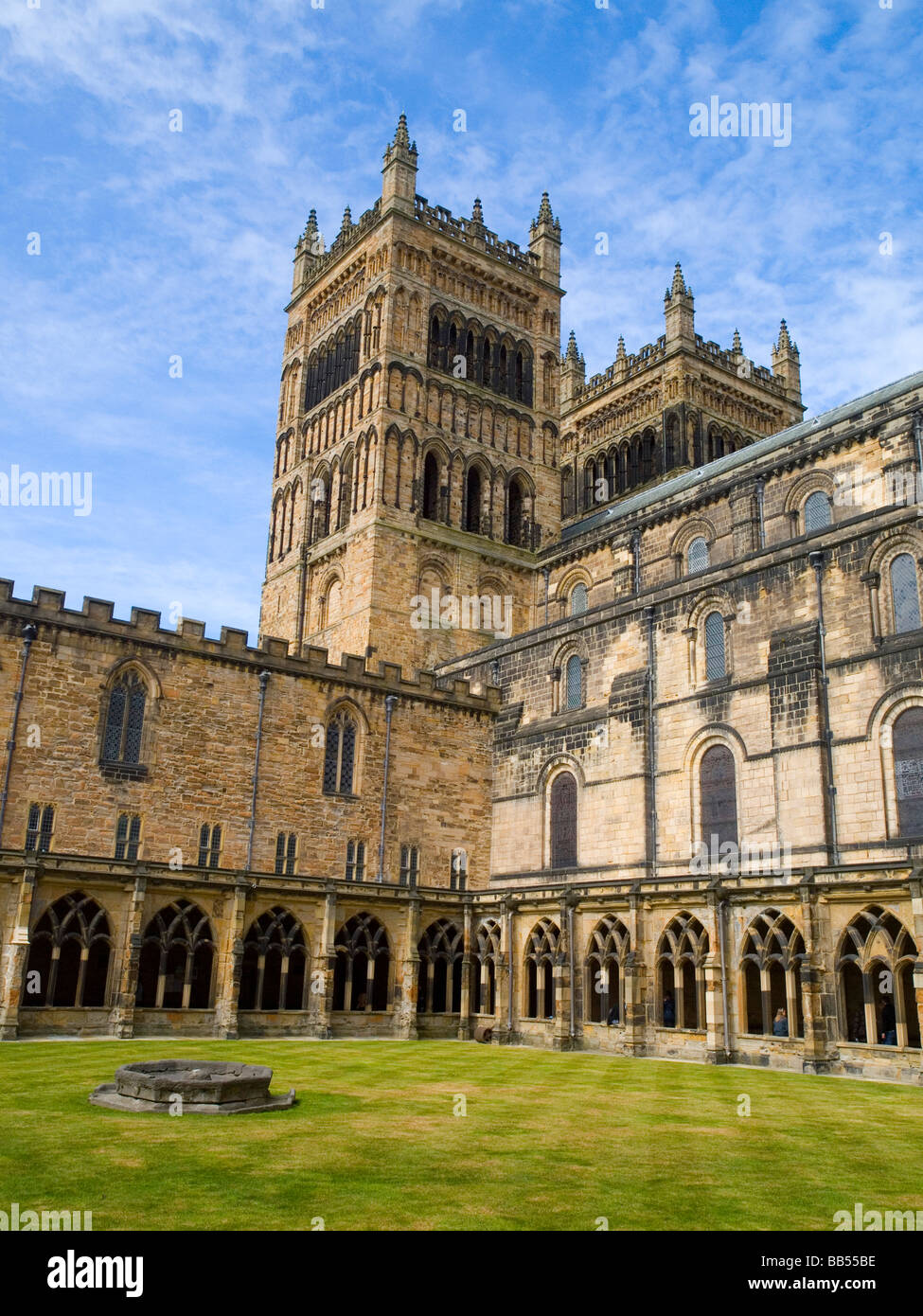 Interior view durham cathedral hi-res stock photography and images - Alamy