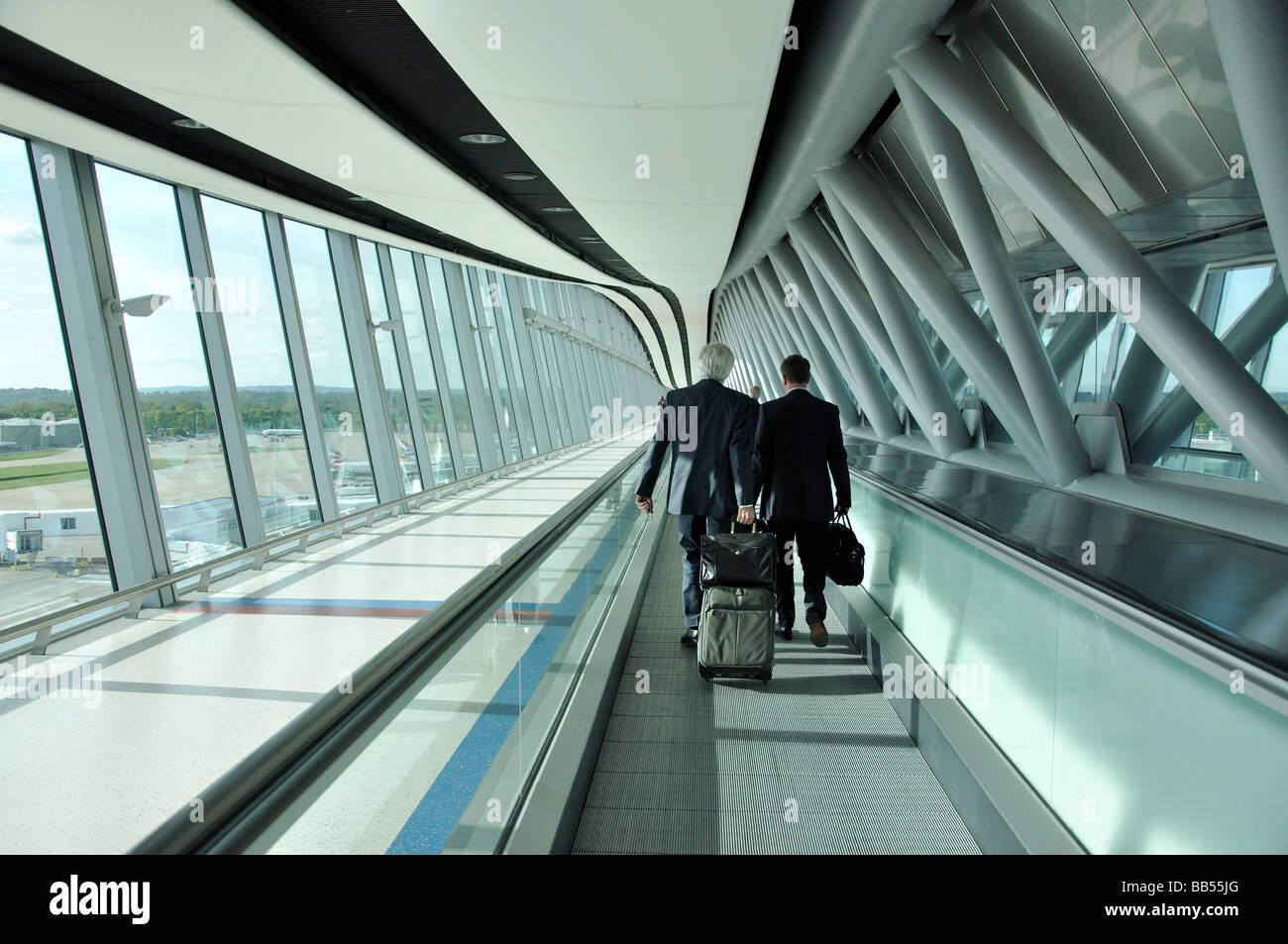 Bridge gatwick airport hi-res stock photography and images - Alamy