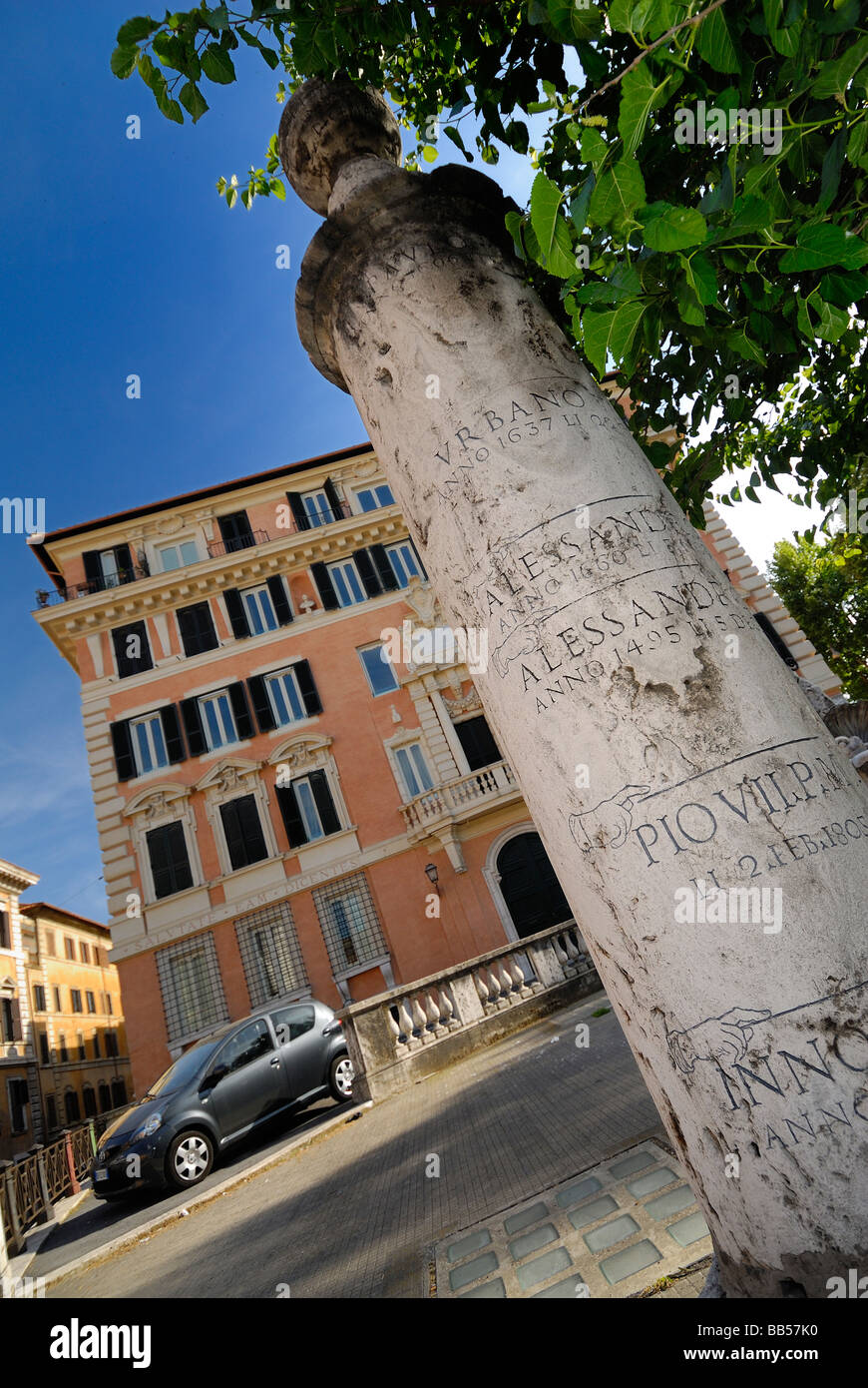Lungotevere Campo Marzio, Rome, Italy. On the columns the indication ...