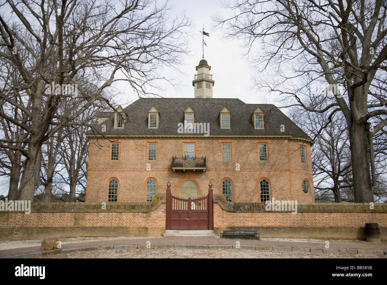 Capitol building at williamsburg hi-res stock photography and images ...