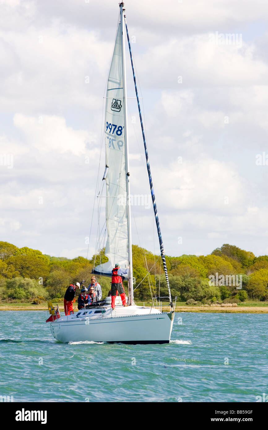 Boats on the solent hi-res stock photography and images - Alamy