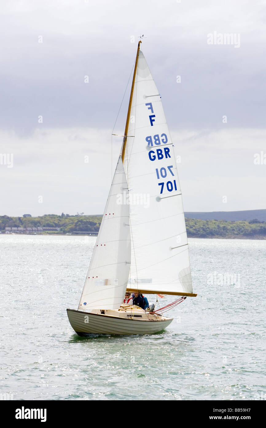 Boats on the solent hi-res stock photography and images - Alamy
