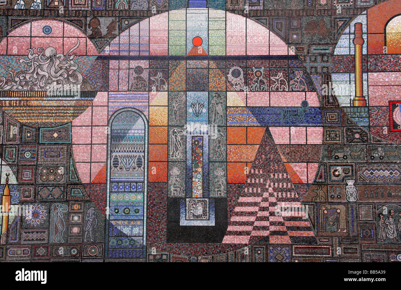 Alexandria egypt skyline cityscape hi-res stock photography and images ...