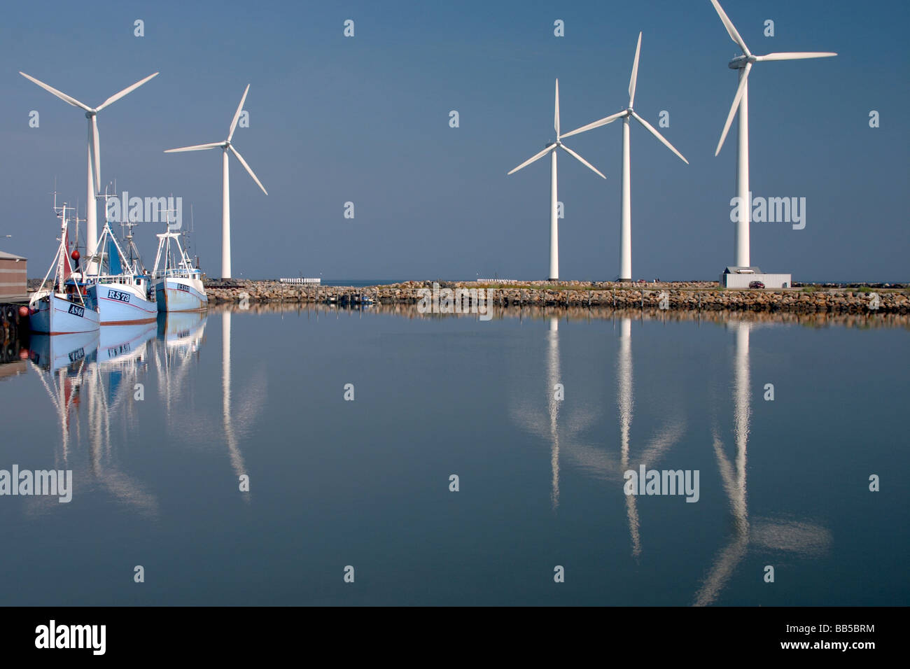 Bonnerup Wind Farm, Denmark / turbines installed in a fishing village 7 ...