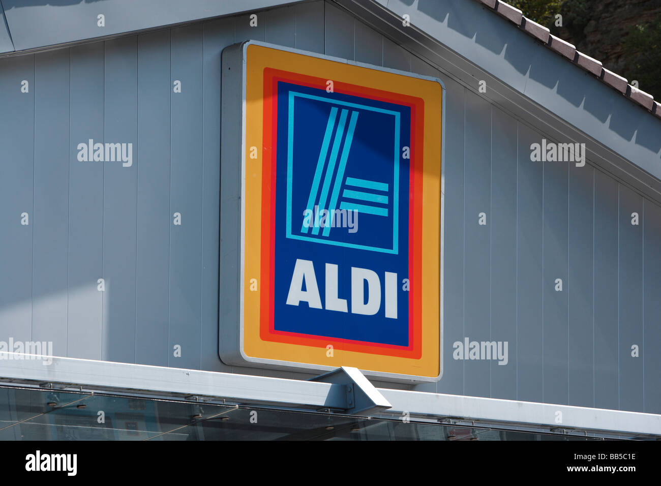Aldi Shop Sign Logo High Resolution Stock Photography and Images - Alamy