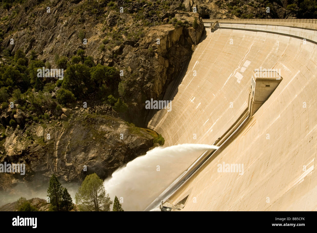 Hetch Hetchy Dam Yosemite National Park Stock Photo - Alamy