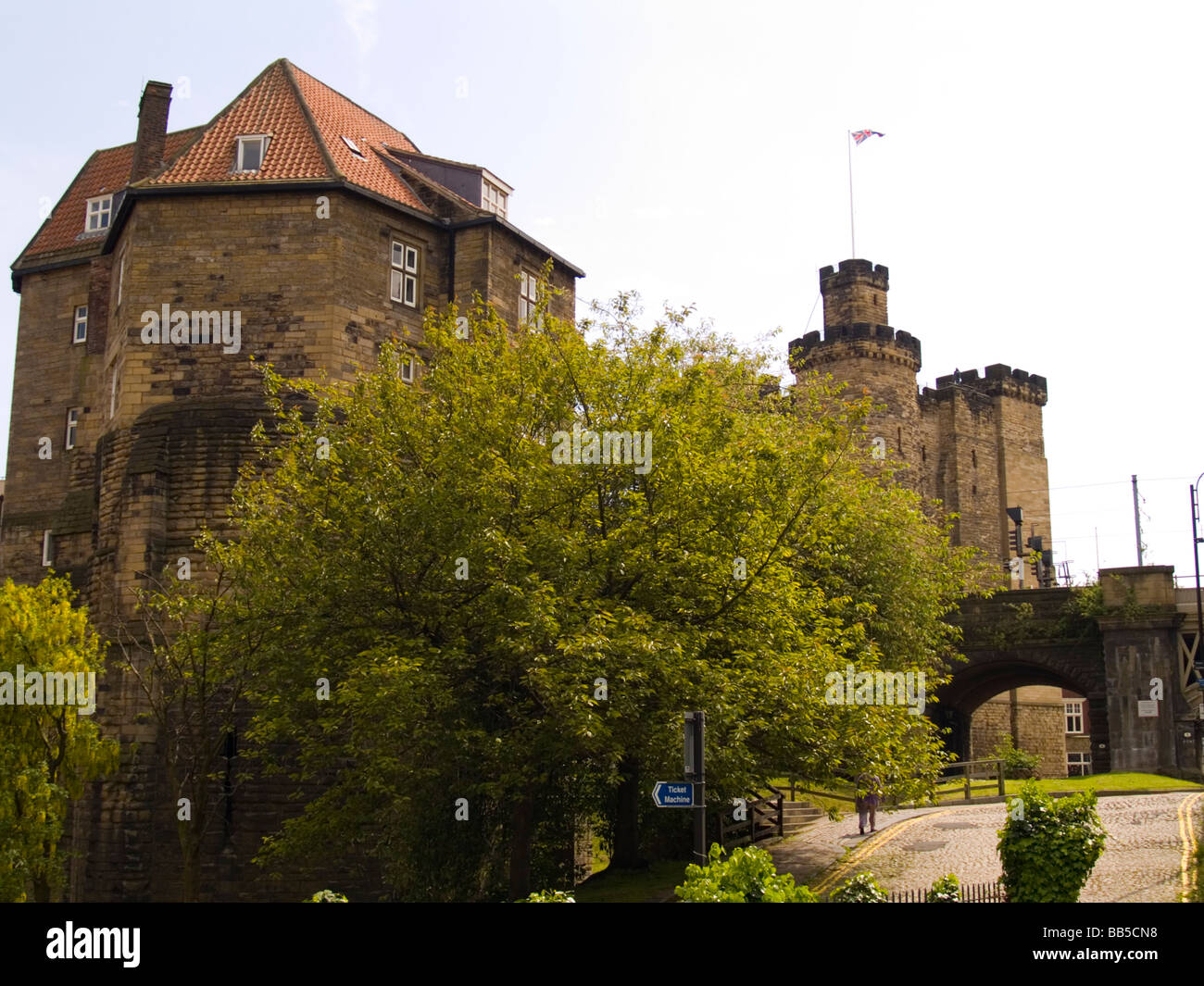 Newcastle castle view hi-res stock photography and images - Alamy