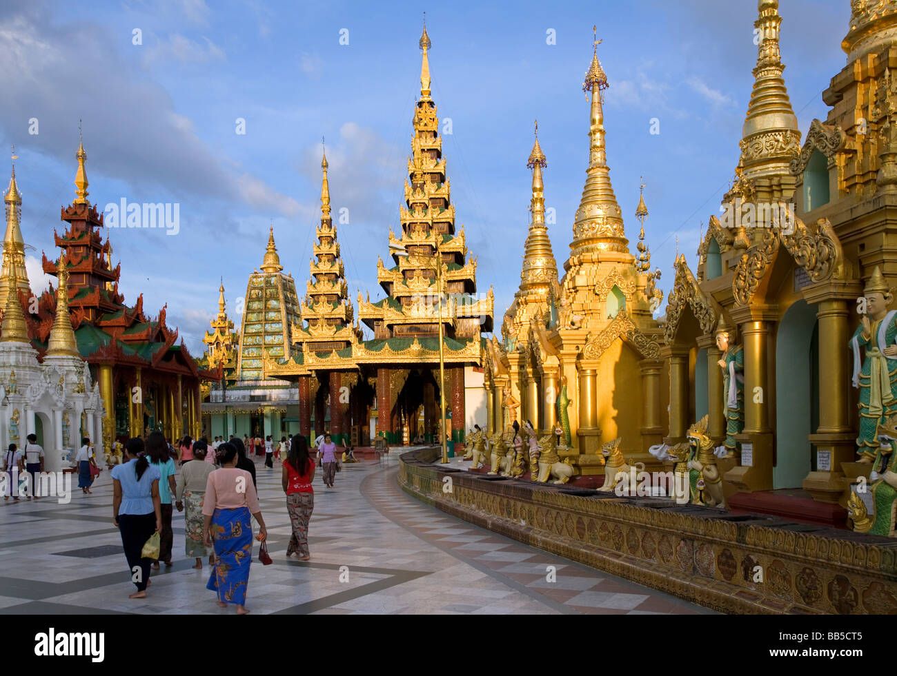 Shwedagon Paya. Yangon. Myanmar Stock Photo - Alamy Shwedagon Paya. Yangon. Myanmar Stock Photo - Alamy