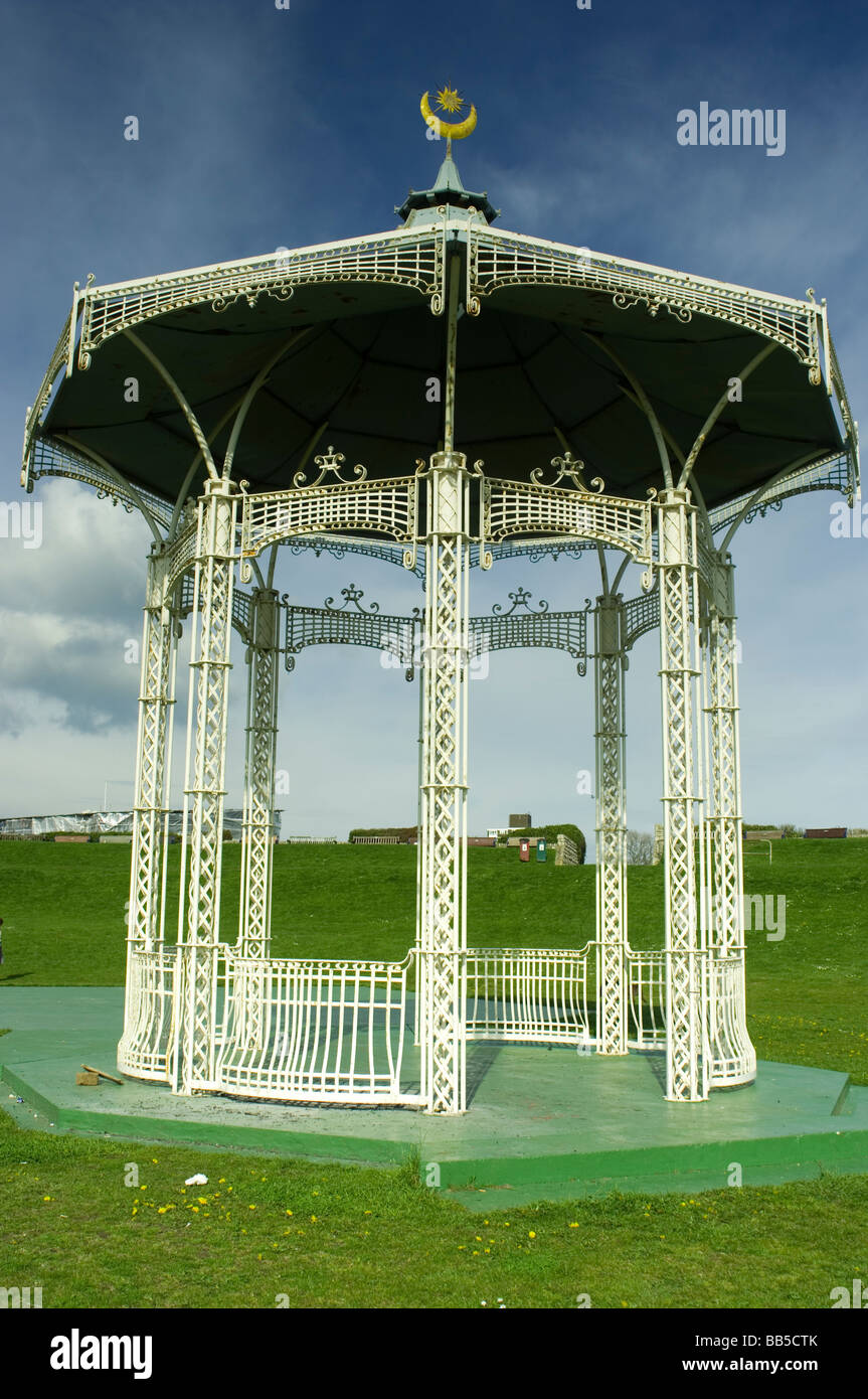 Live at the bandstand hi-res stock photography and images - Alamy