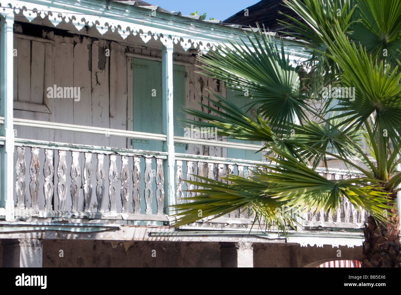 Old wooden house upstairs balcony hi-res stock photography and images ...