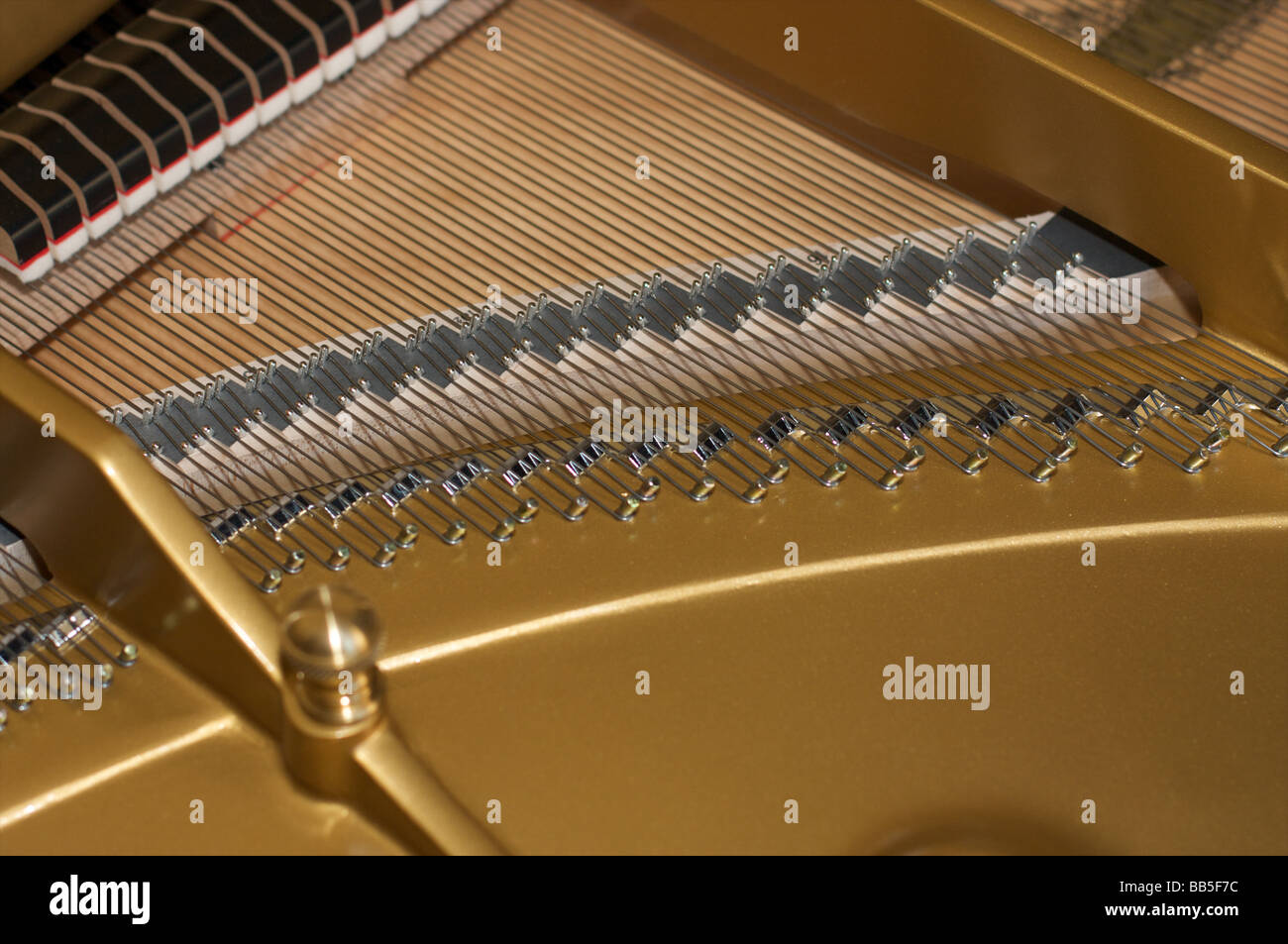 close-up of piano strings Stock Photo - Alamy