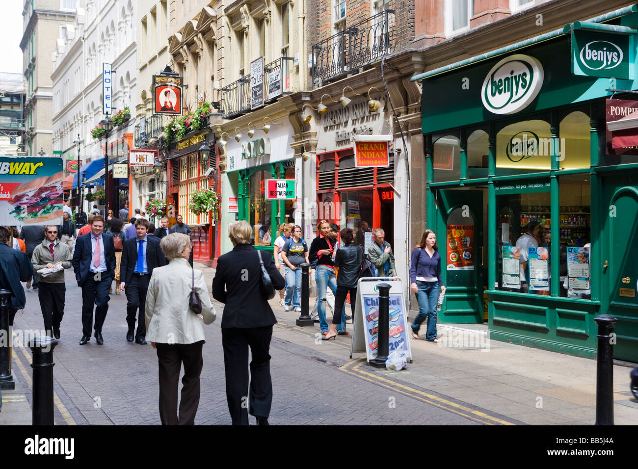 Villiers Street Charing Cross London England Stock Photo - Alamy
