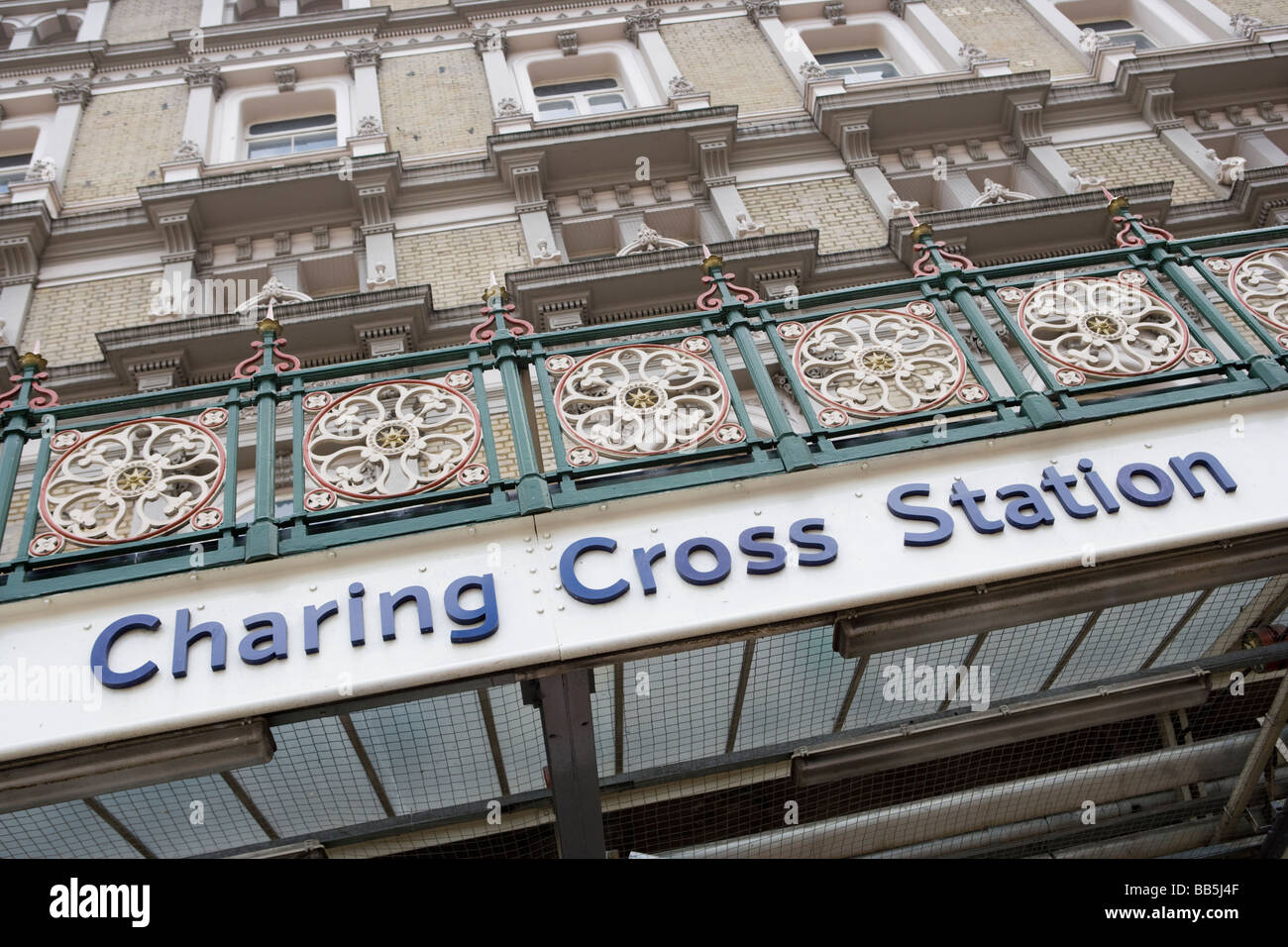 Charing Cross Station London England Stock Photo - Alamy