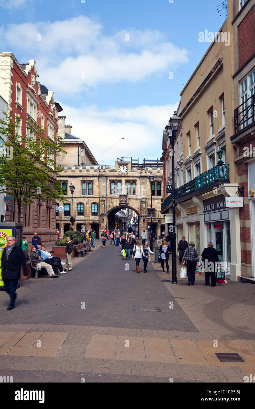 Lincoln stonebow guildhall high street hi-res stock photography and ...