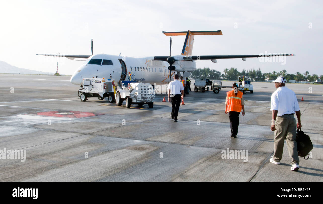 LIAT Dash inter island propeller aircraft St Kitts prepares to leave ...