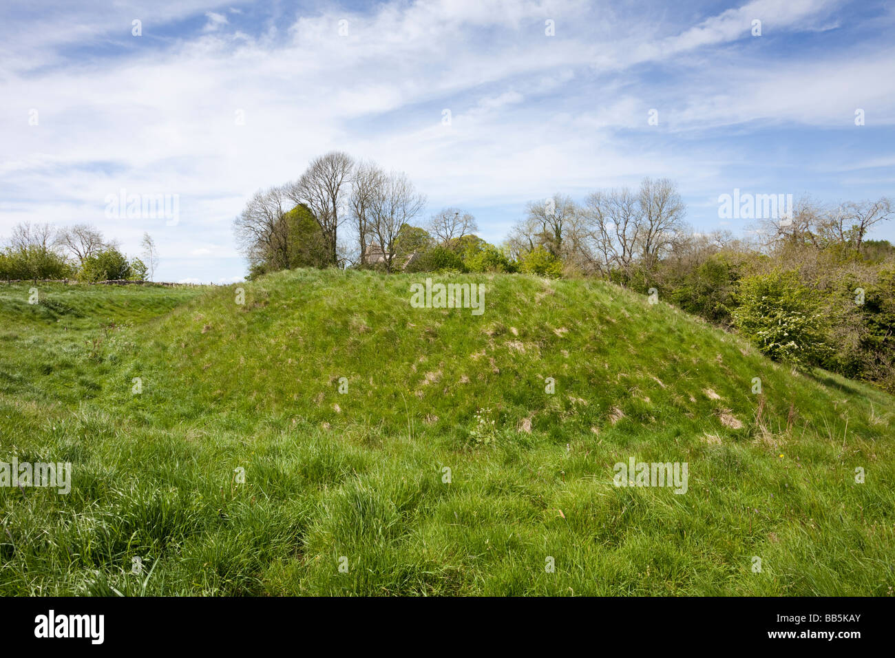 Newington bagpath castle earthwork motte hi-res stock photography and ...