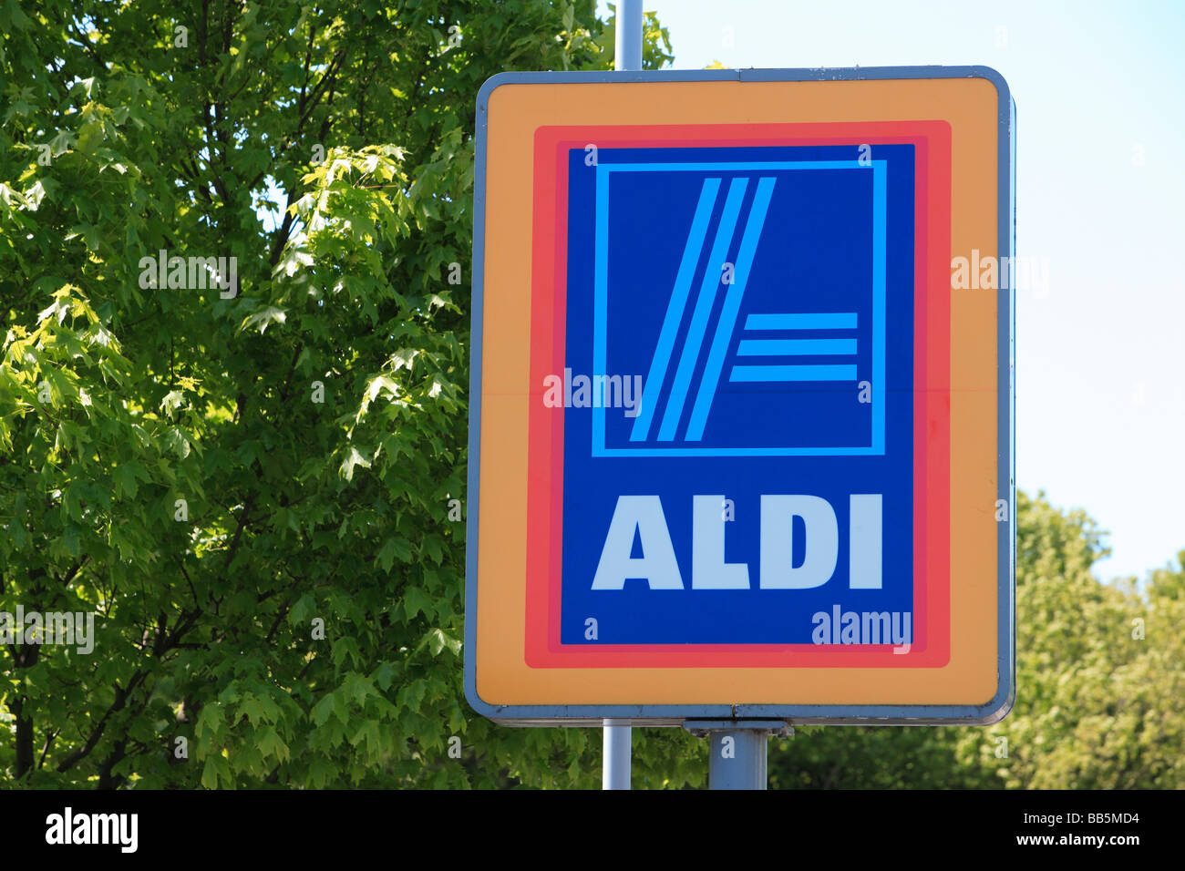 Aldi Shop Sign Logo High Resolution Stock Photography and Images - Alamy