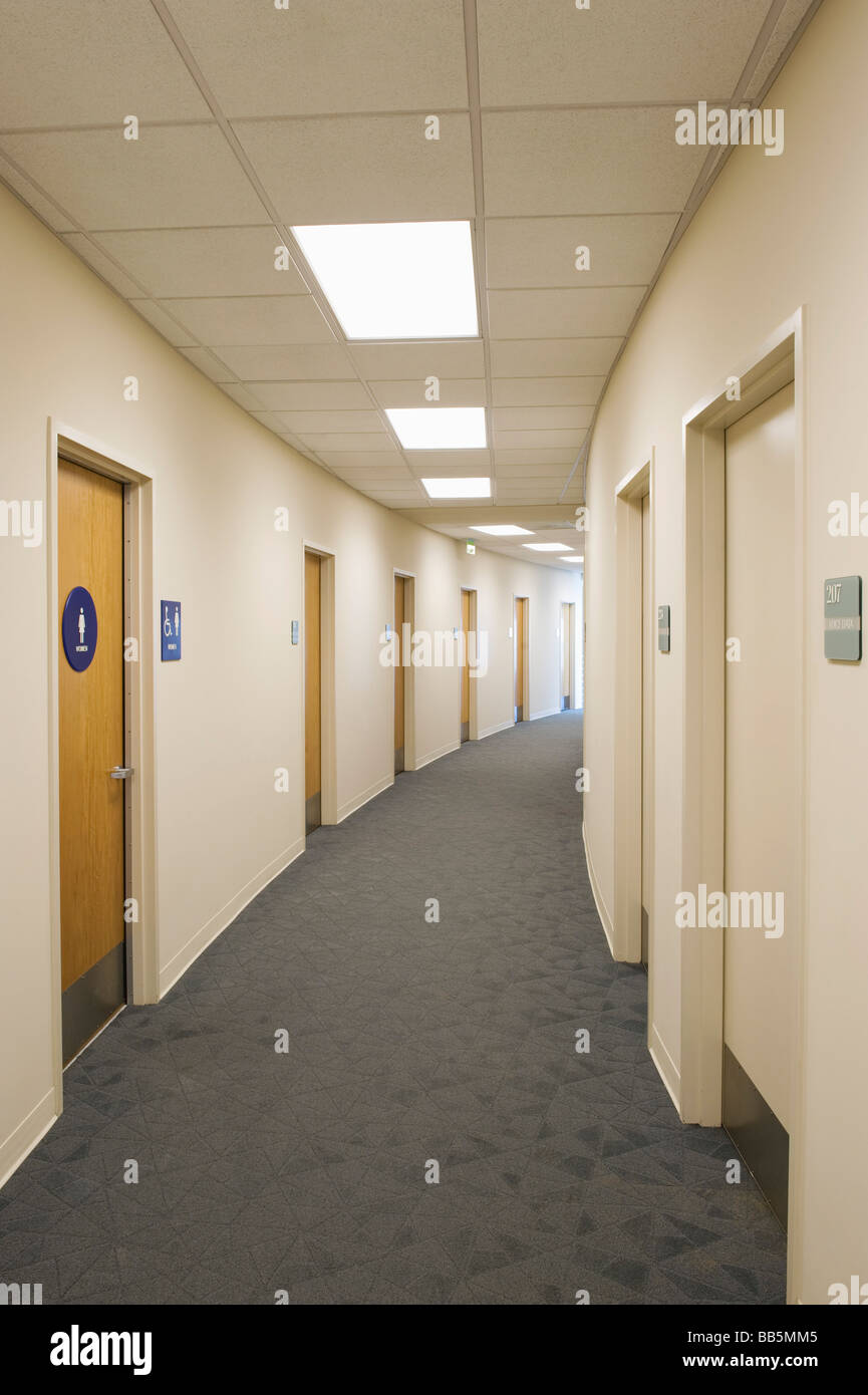 Empty corridor hi-res stock photography and images - Alamy