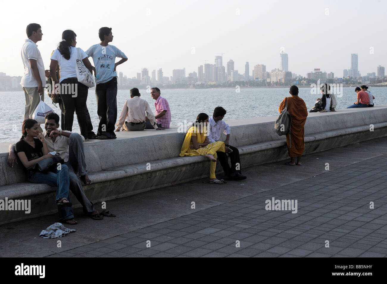 Marine Drive Mumbai Evening Stock Photos & Marine Drive Mumbai Evening ...