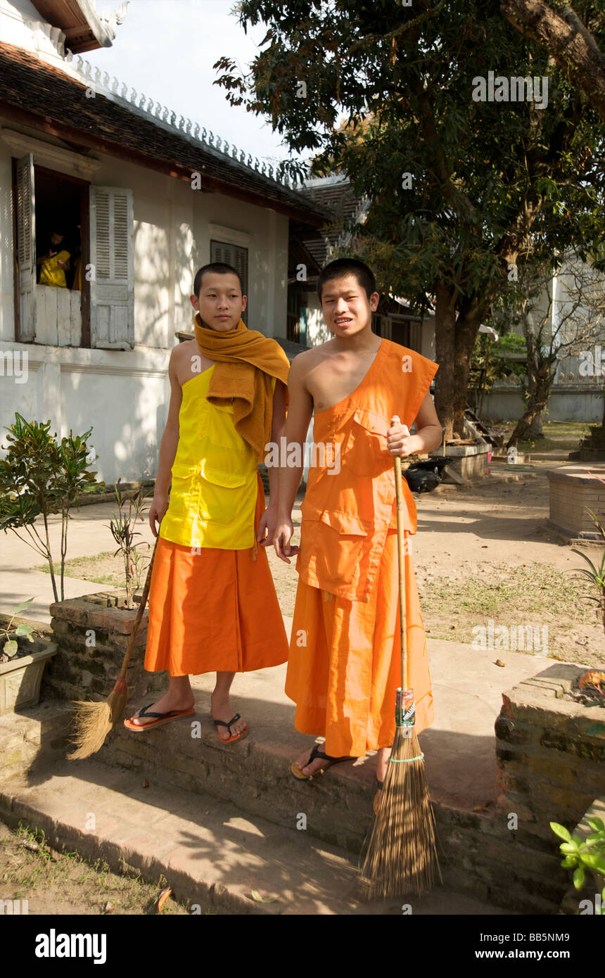 Two brooms hi-res stock photography and images - Alamy