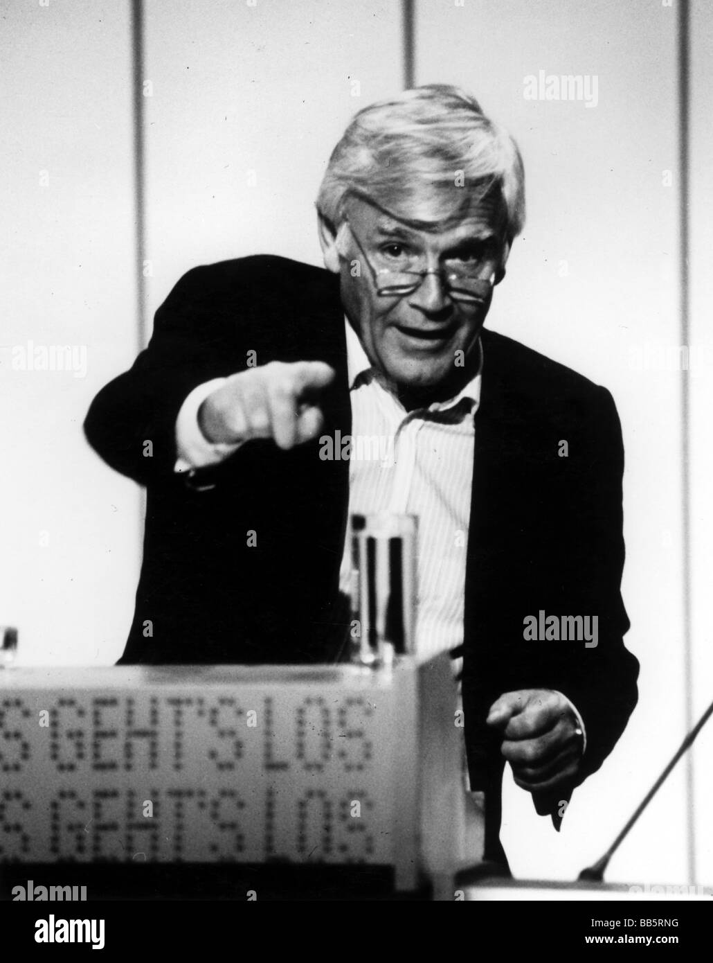 Fuchsberger, Joachim, 11.3.1927 - 11.9.2014, German actor, half length ...