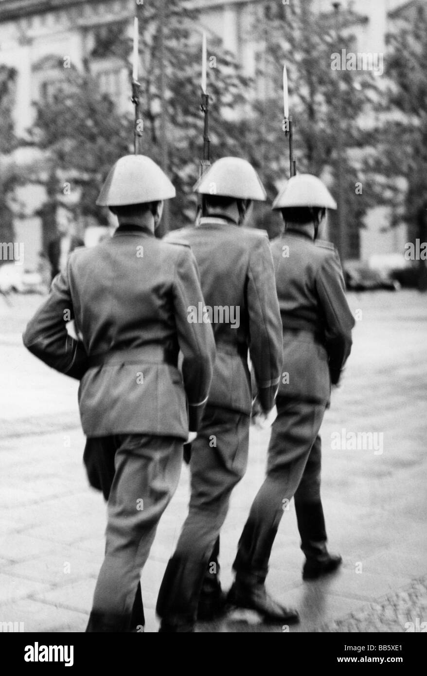 military, East Germany, National People's Army, Land Forces, guard of ...
