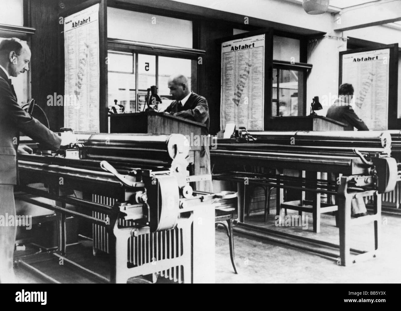 Historic printing machine hi-res stock photography and images - Alamy