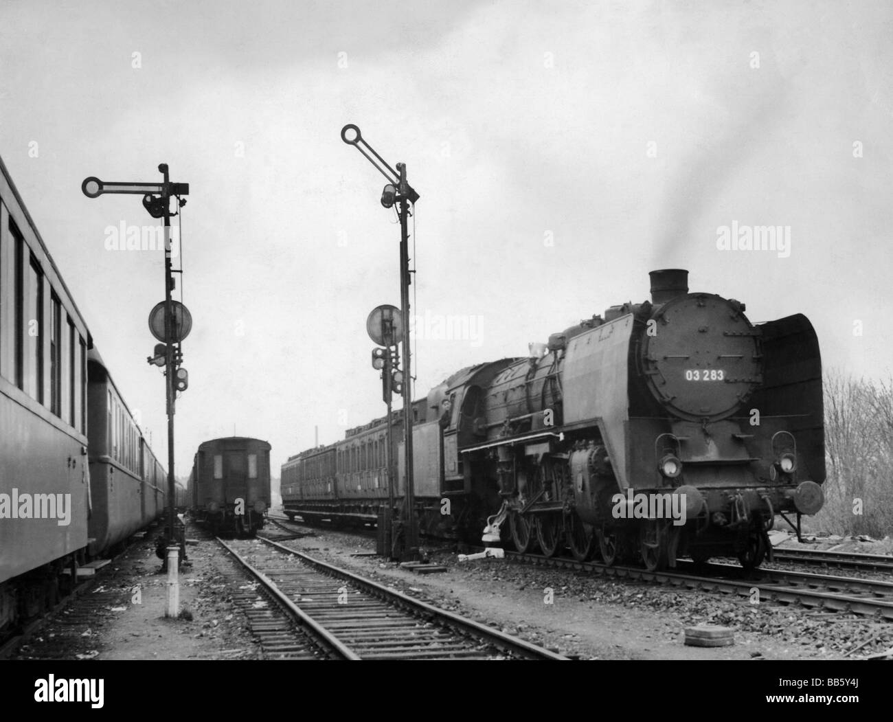 transport / transportation, railway, signalling, main signal en route ...