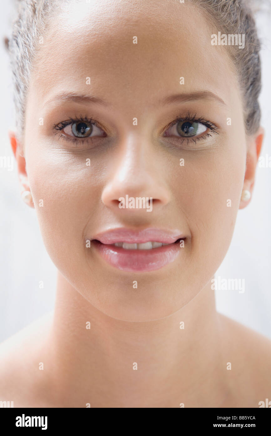Mixed skin woman hi-res stock photography and images - Alamy