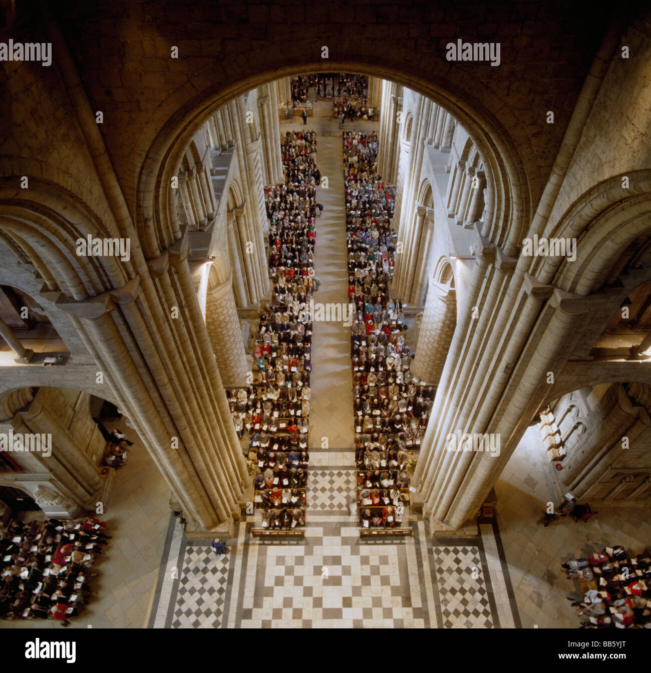 Durham cathedral nave hi-res stock photography and images - Alamy